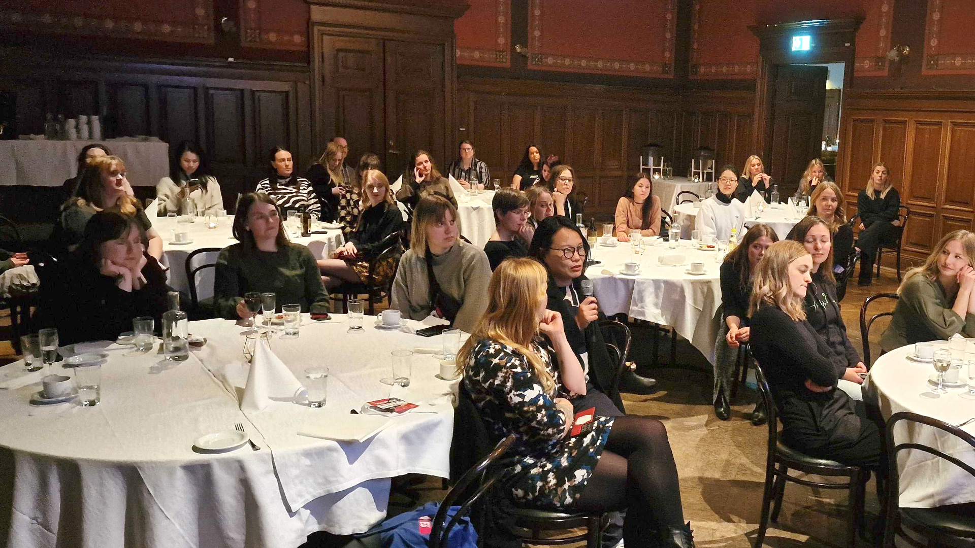 Female Meetup continues to attract a large audience - Arctic Game